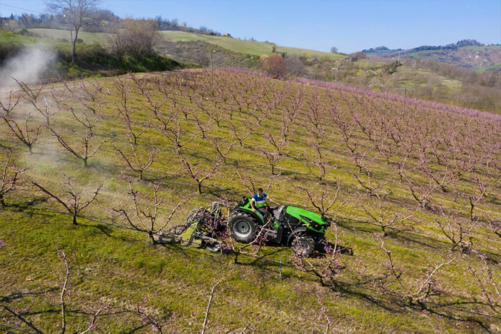 Trator Deutz-Fahr Série 5DF (Platform)